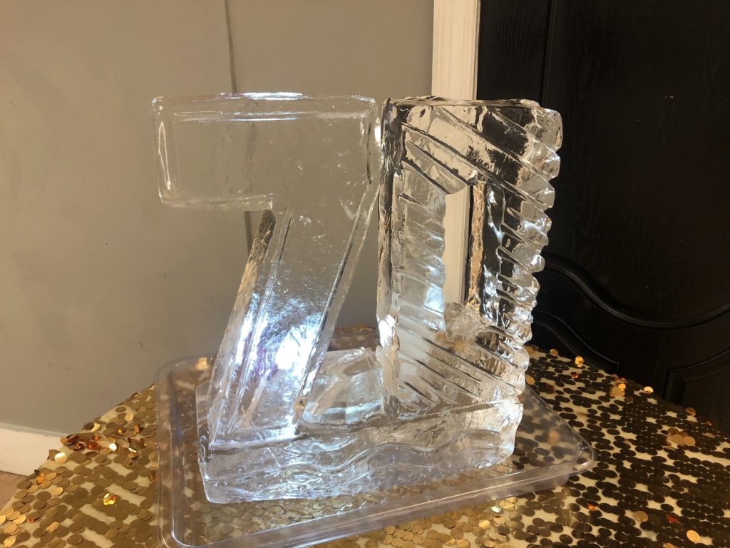 Number-ice-sculpture | NOW Weddings Magazine 💍