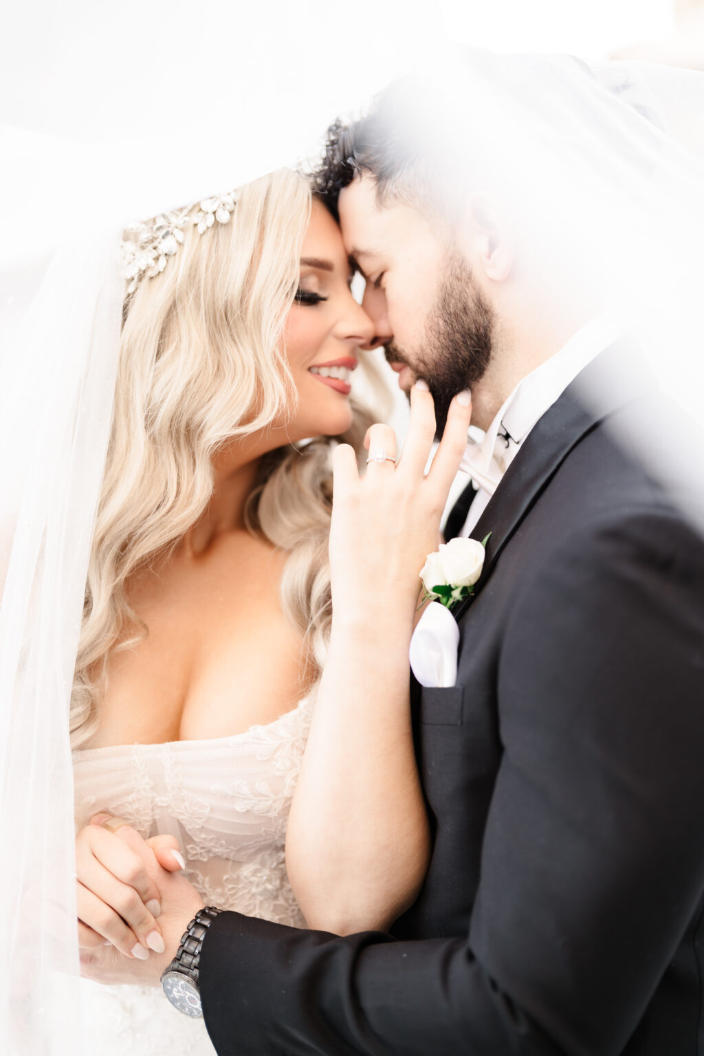 REAL WEDDING:: Ashlie Lauderdale + Scott Johnson {InstaLove} | NOW ...